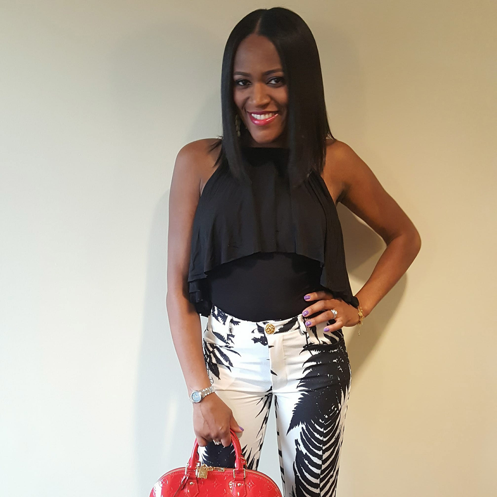 About Us - Aura Beauty Lounge